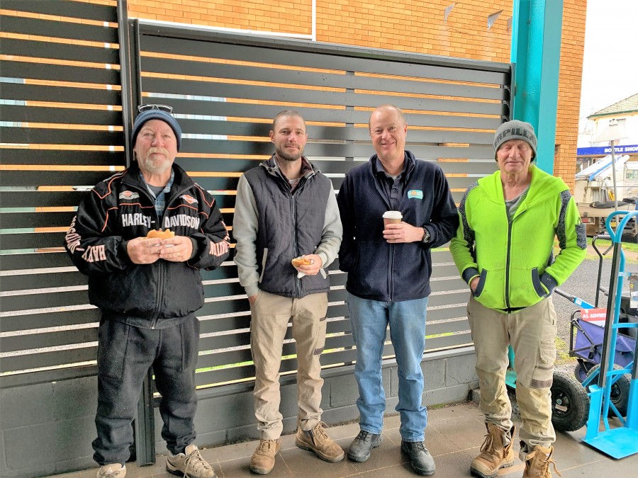 Bacon, eggs and conversation - Guyra Gazette